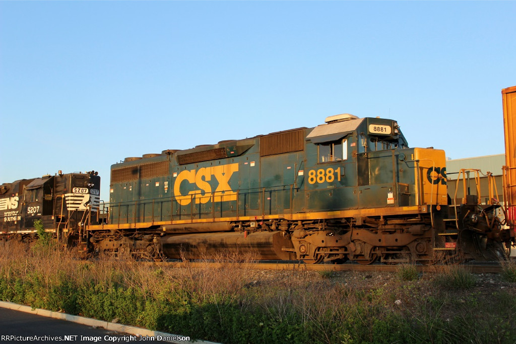 CSX 8881
